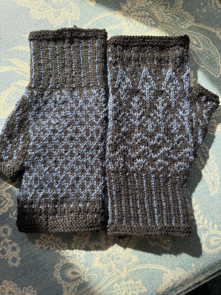 Queen Bee Knits | Knitting, Living, Loving, Baking, Tips, Tools and ...